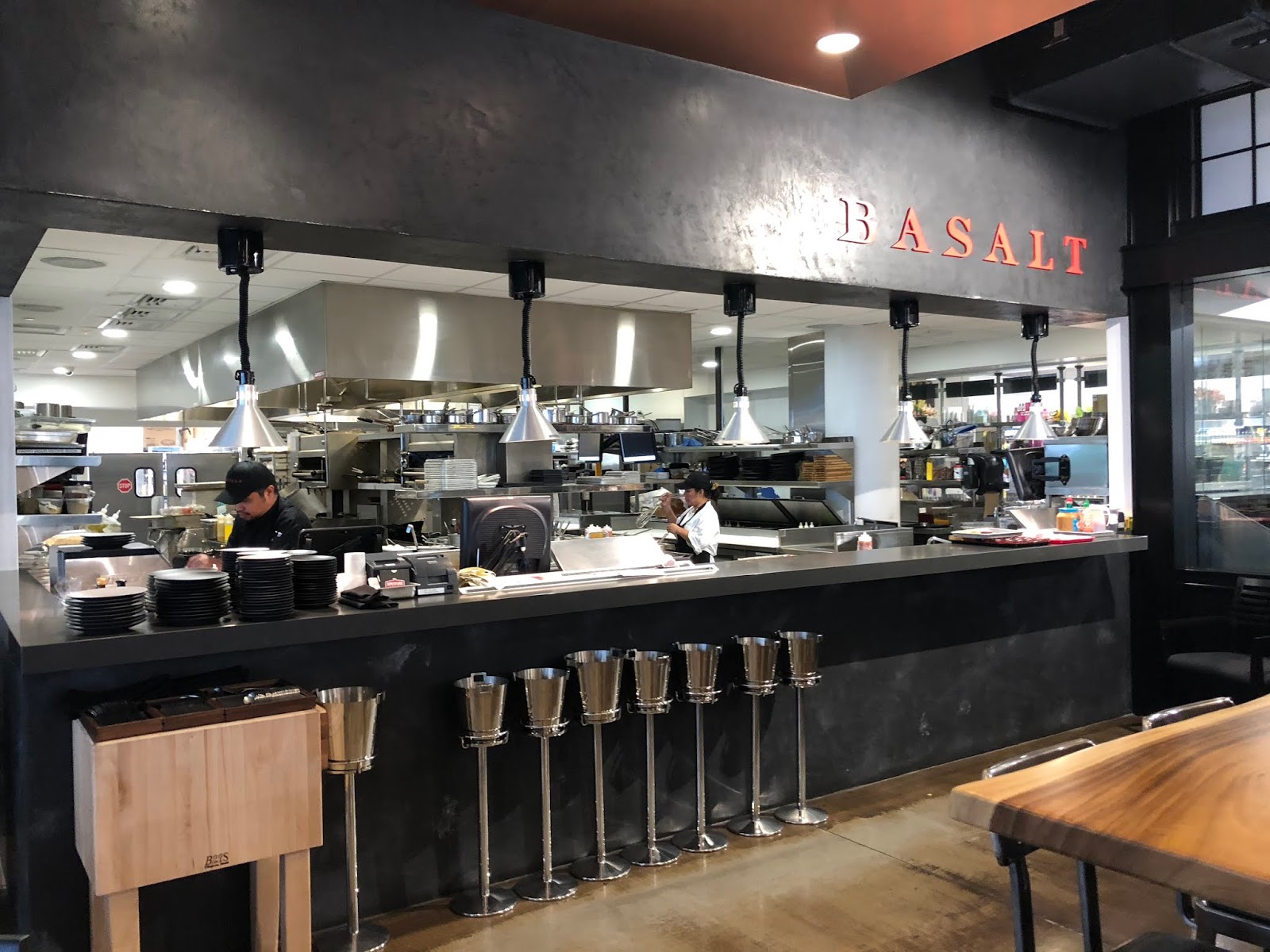 GREAT EATS HAWAII: BASALT