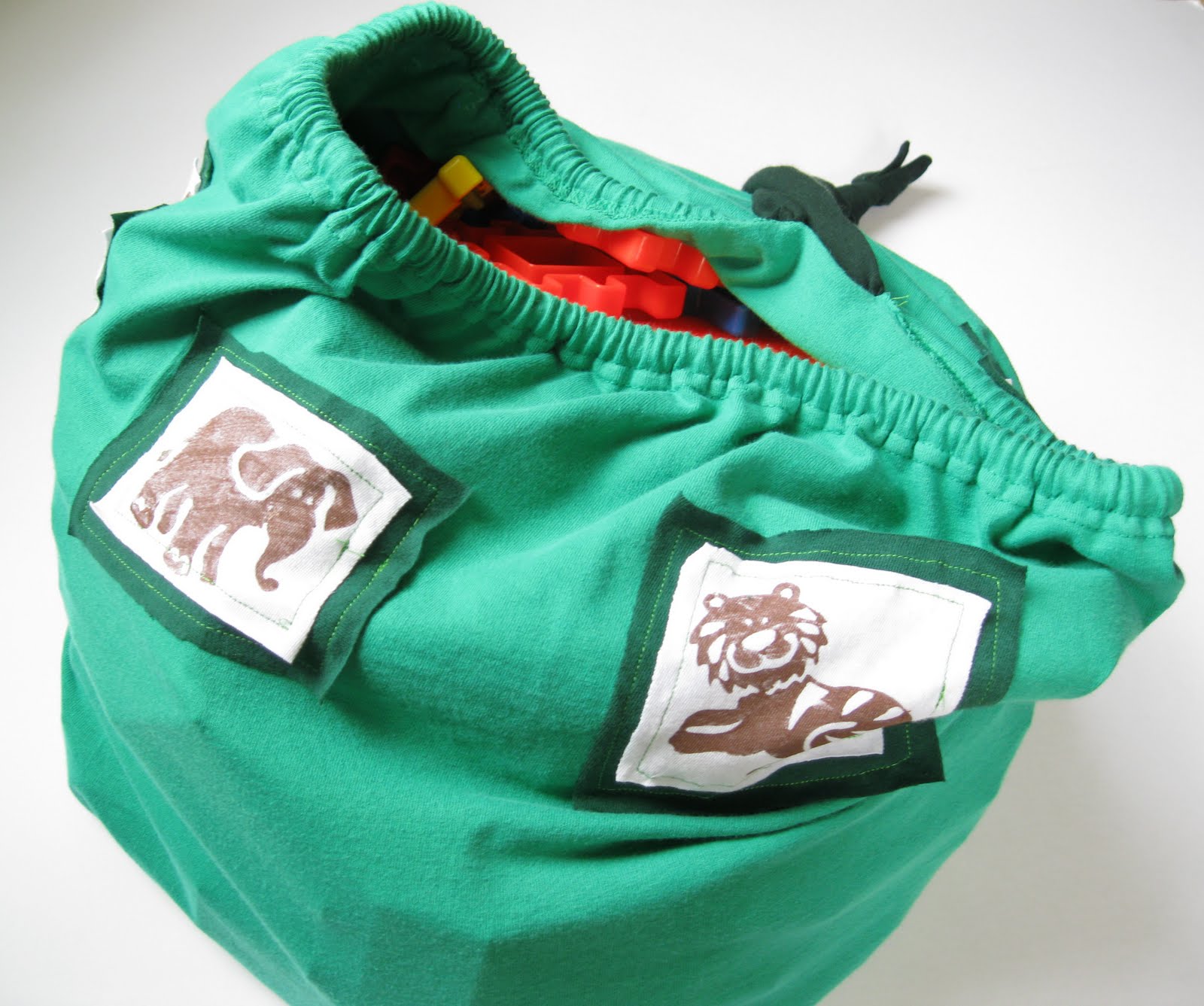 Monkey See, Monkey Do!: Large Stuff Sack Tutorial