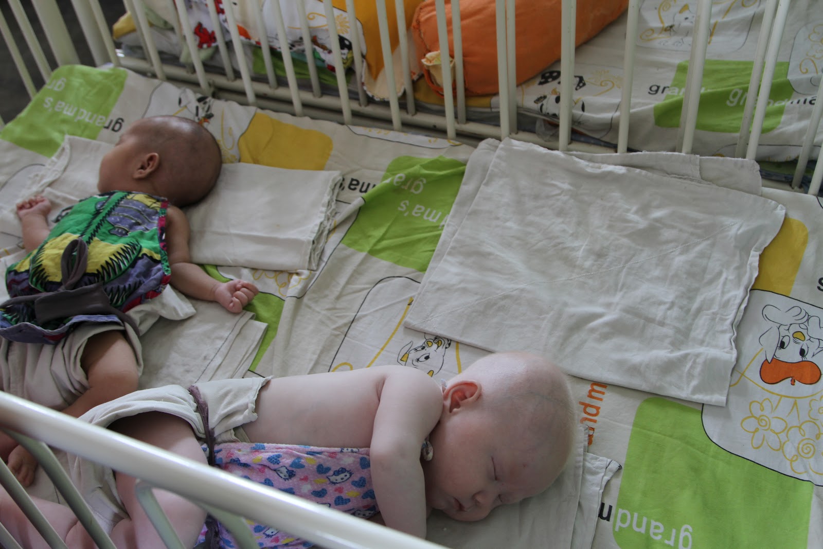 Long Road to China - our adoption story: Visiting GiGi's Orphanage