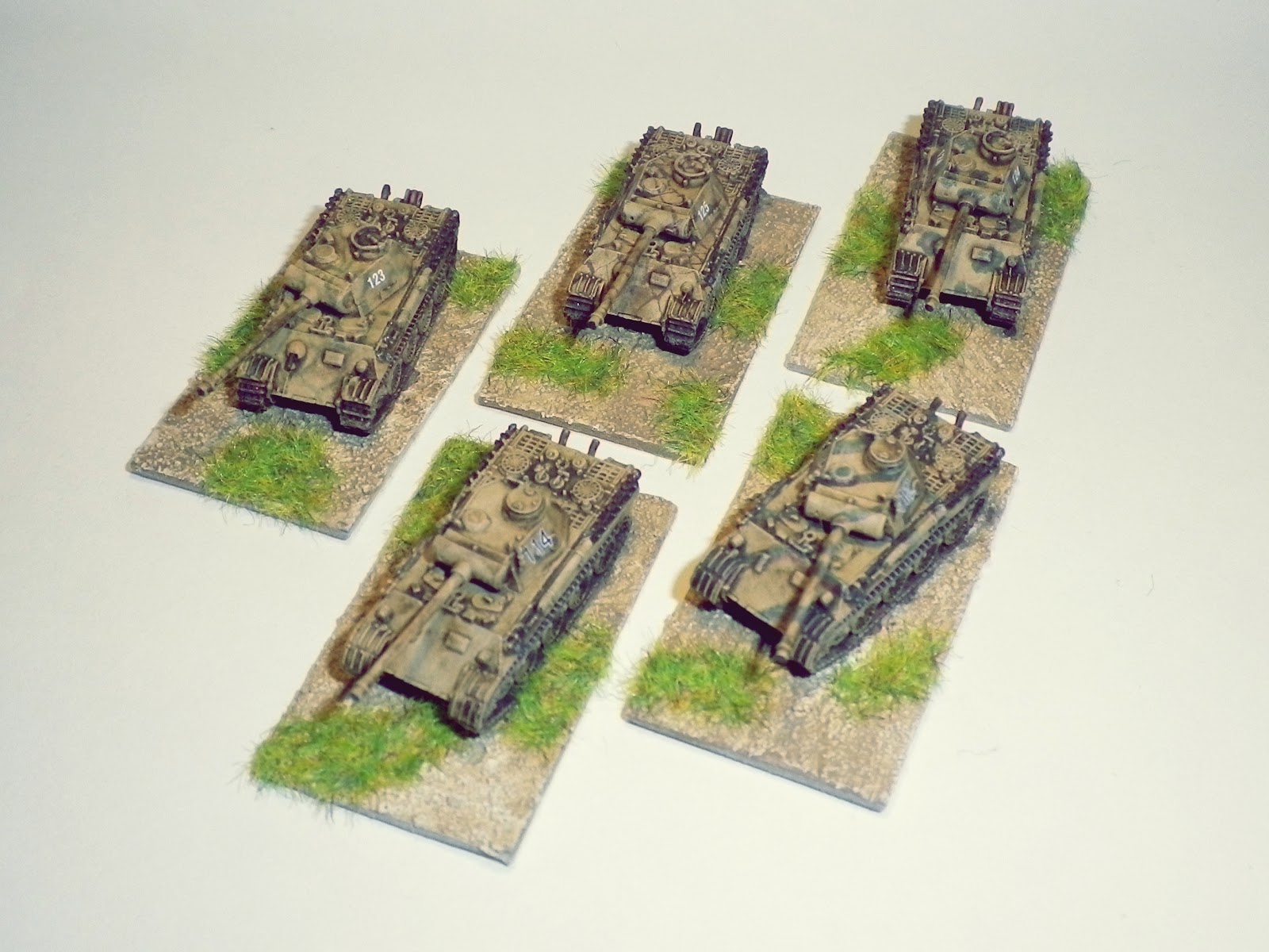 O BRIGADEIRO: Panther Ausf A & D - 1/285 scale