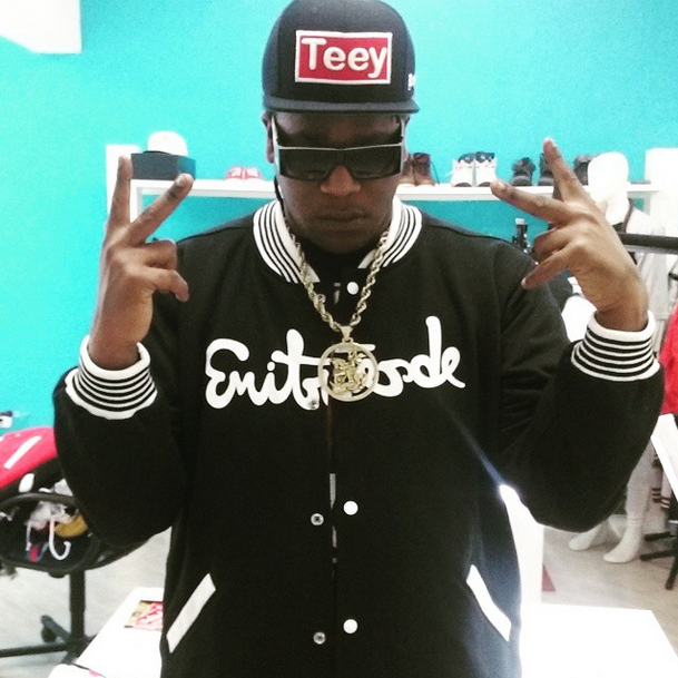 Big da Godoy lança seu boné Teey