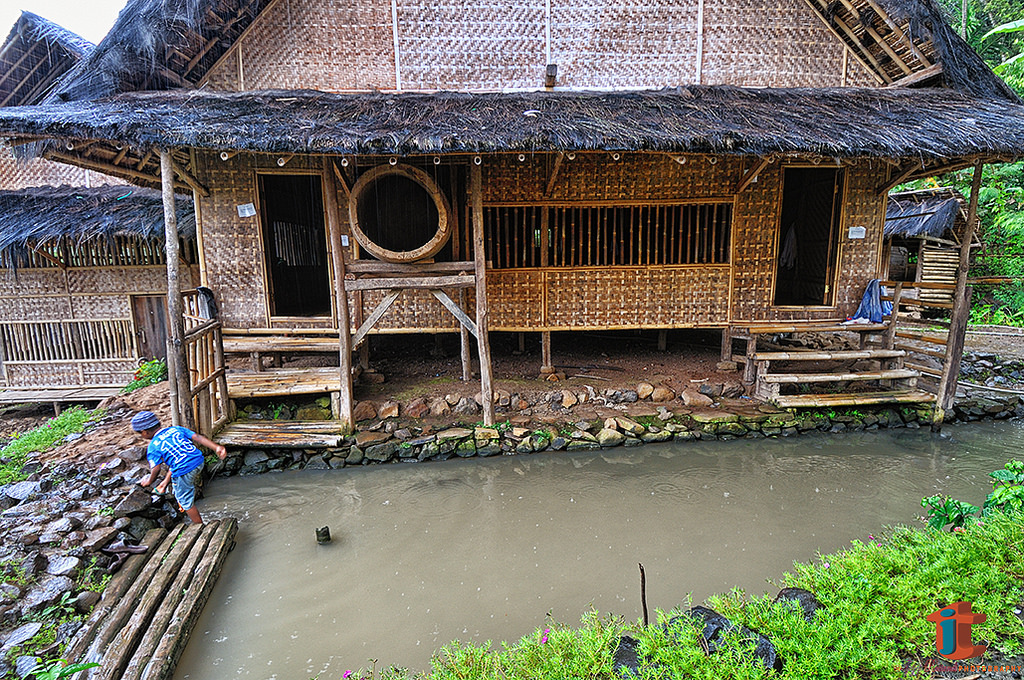 Kampung Adat Dukuh Garut Jawa Barat - wisata kuliner