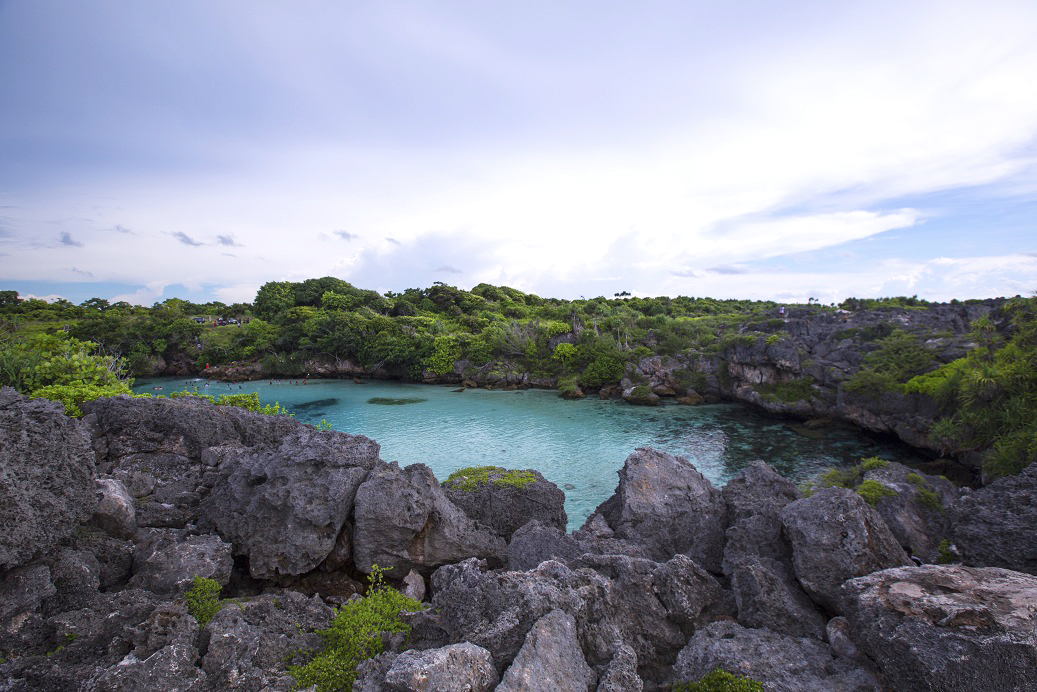Tropical Beauty of Weekuri Lagoon as an Awesome Holiday Destination ...