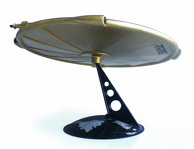The Great Canadian Model Builders Web Page!: Flying Saucer