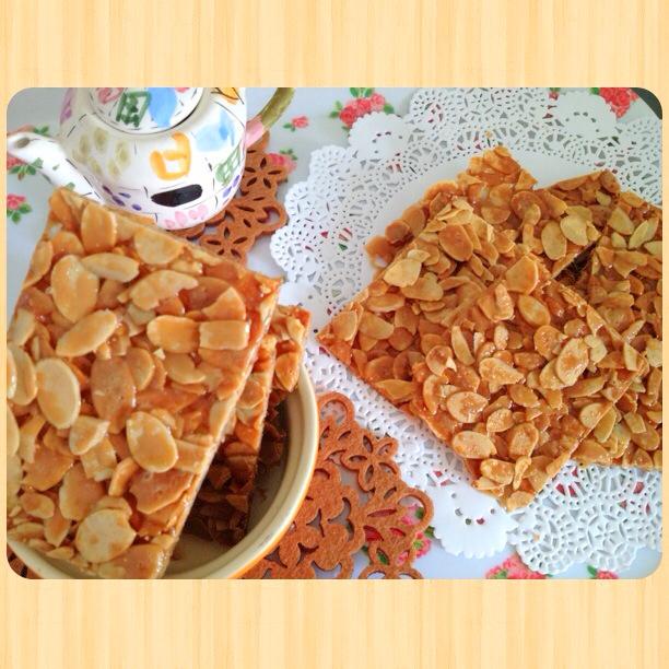 Kymn Kitchen: Almond Bienetta