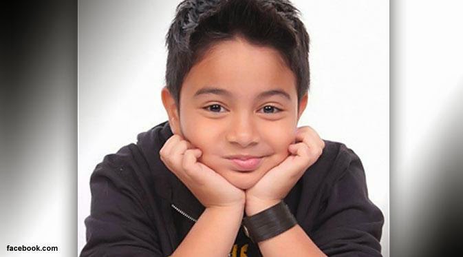 Biodata dan Foto Umay Shahab Pemain Astra Jingga SCTV