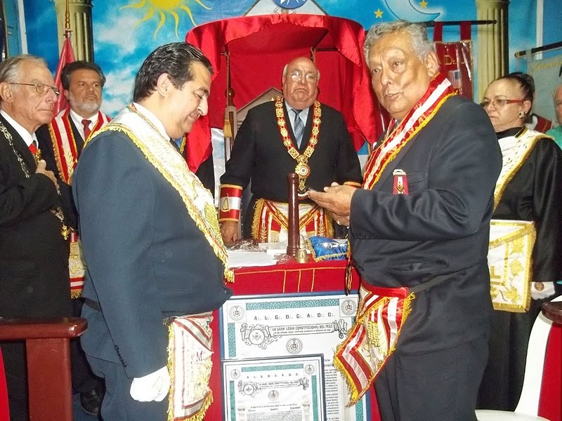 MASON PERU: GRAN LOGIA CONSTITUCIONAL DEL PERU EN MAGNA CEREMONIA ...
