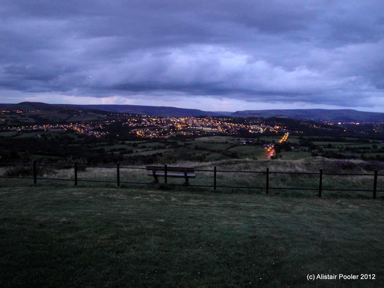 Alistair's Walks: An Evening Stroll at Werneth Low