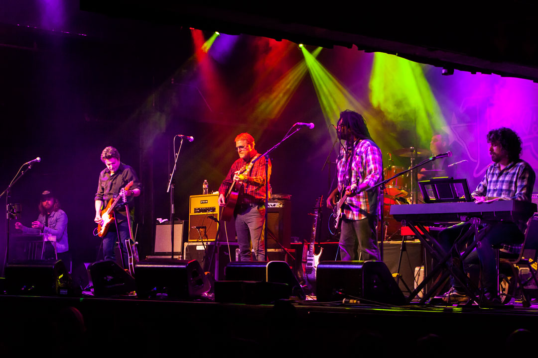 Cracker / Camper Van Beethoven @ Billy Bob's, Ft. Worth, TX - MTC MAG