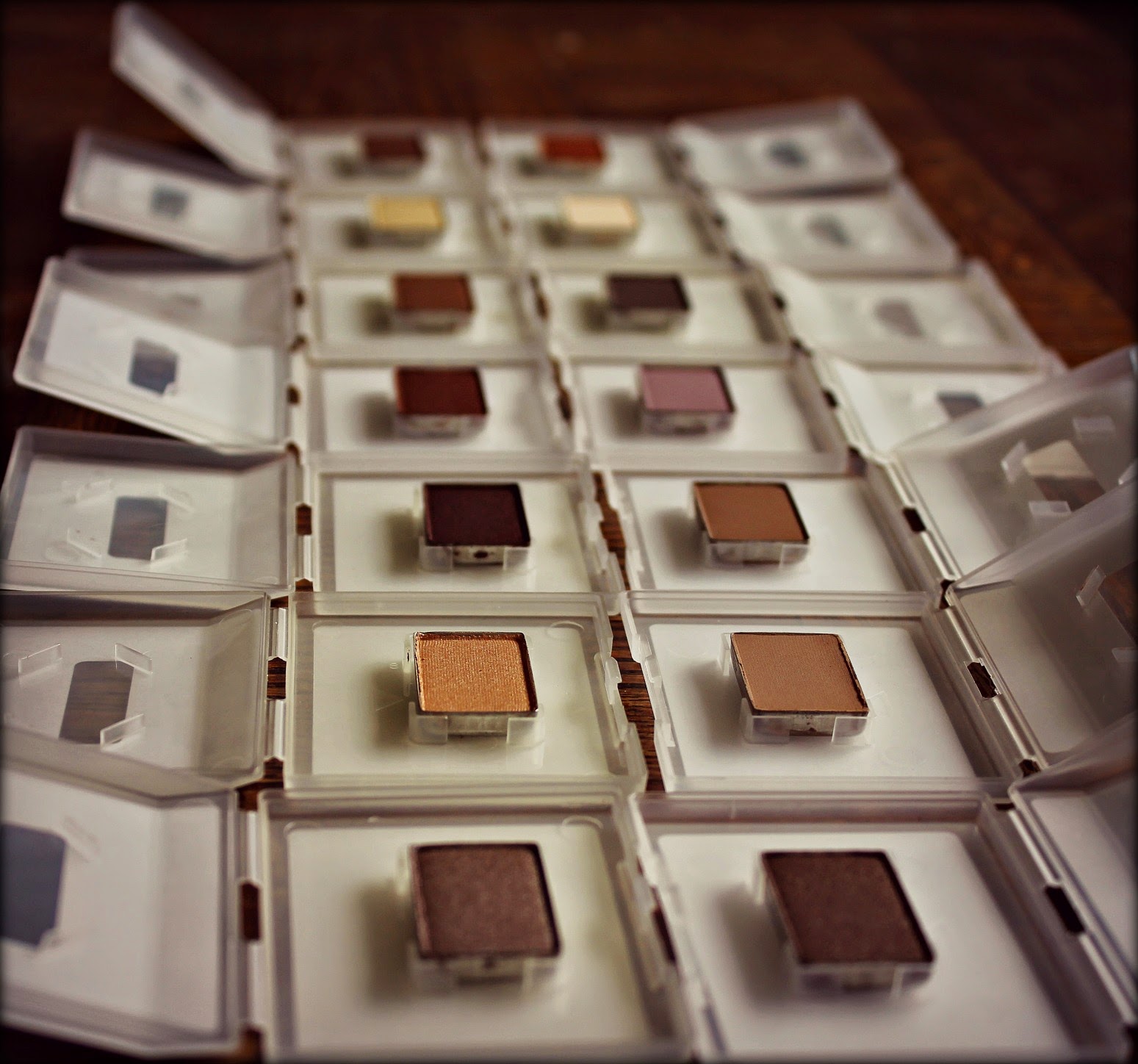 thoughts from amy.: Brand Focus : Mary Kay Mineral Eye Shadows
