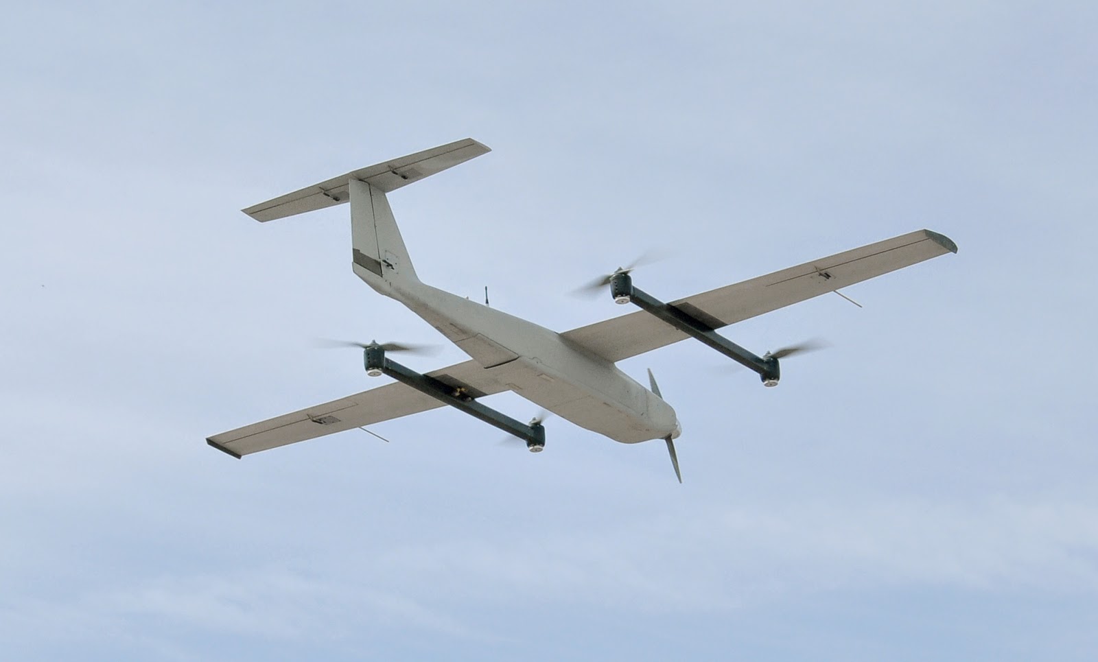 UAV Society: Fixed Wing UAV fly vertically!!