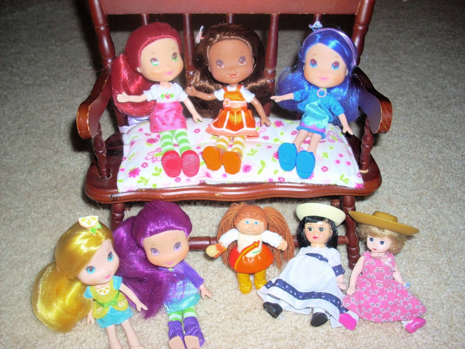 SNICKERDOODLE STREET: Reader Photos - Mini Doll Collection