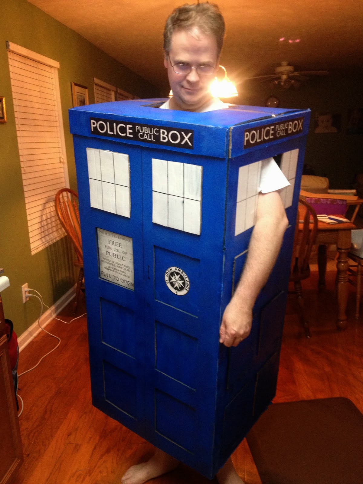 The Ravin' Maven: Make Your Own Tardis Costume...Without Cussing