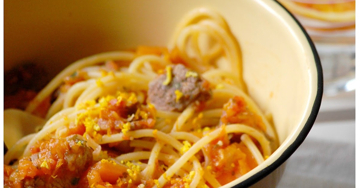 Espaguetti con calabaza, ternera y un toque de naranja. — Chez Silvia