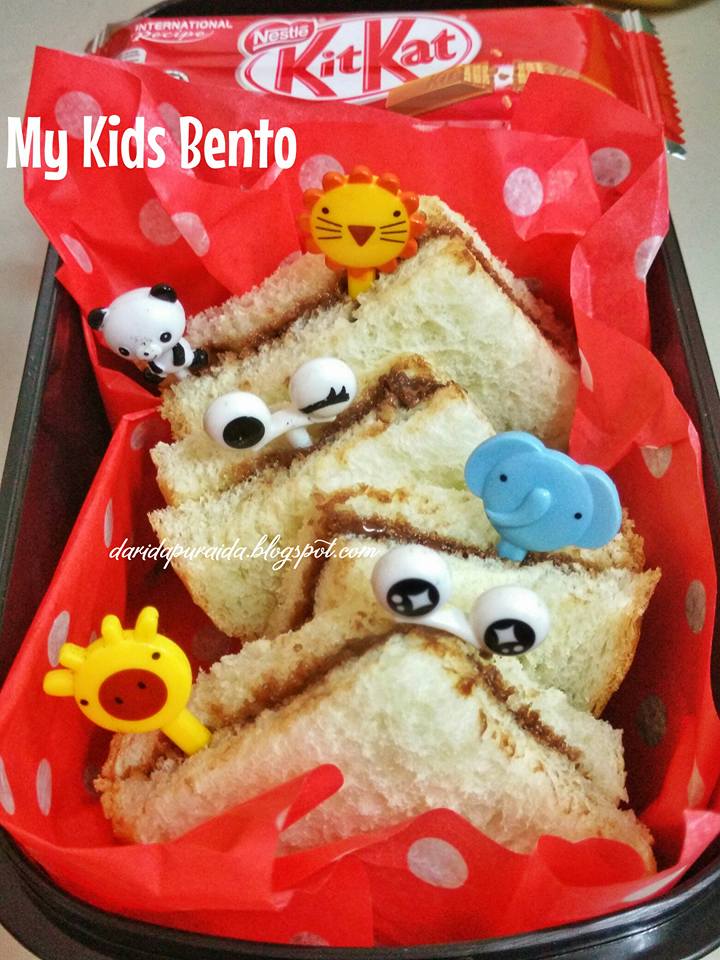 Dari Dapur Aida: Bento #23 - - - Roti chocolate Hazelnut