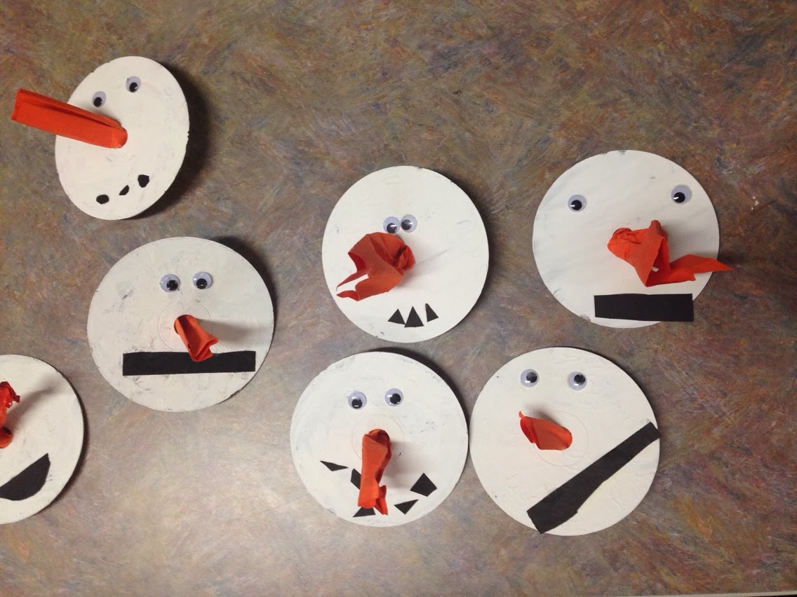 The First Grade Bloom: A cute snowman craft and a FREEBIE!