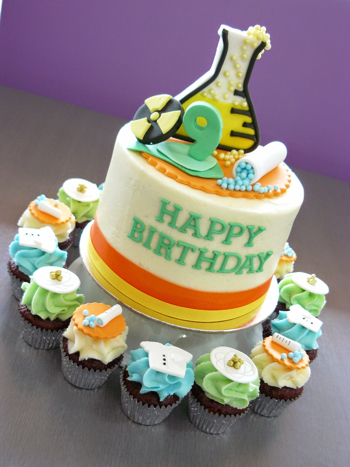 The Cup Cake Taste - Brisbane Cupcakes: Science Cupcakes