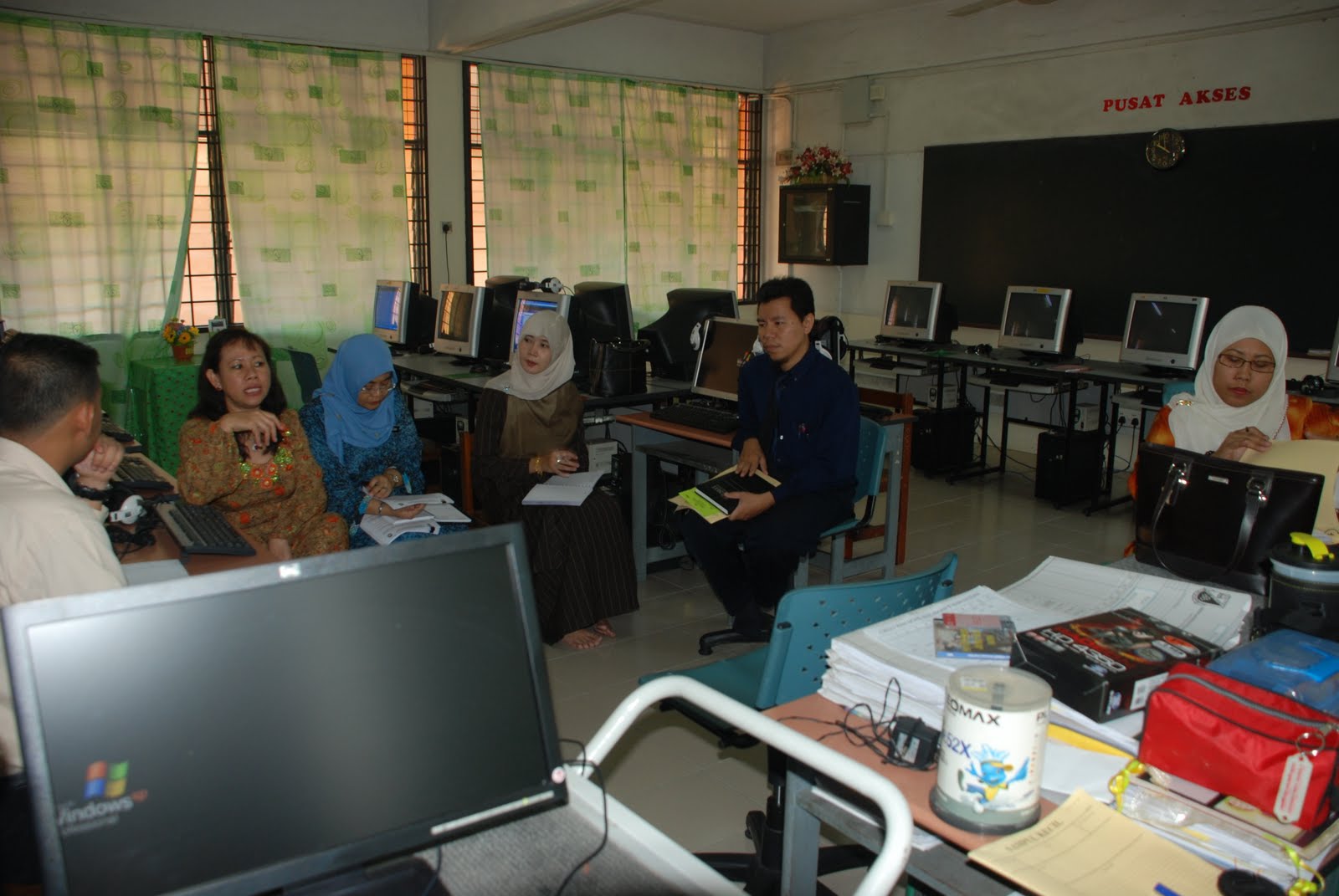 PKG SEGAMBUT JAYA: Laporan Pemantauan Projek Rintis Makmal Bahasa SK ...