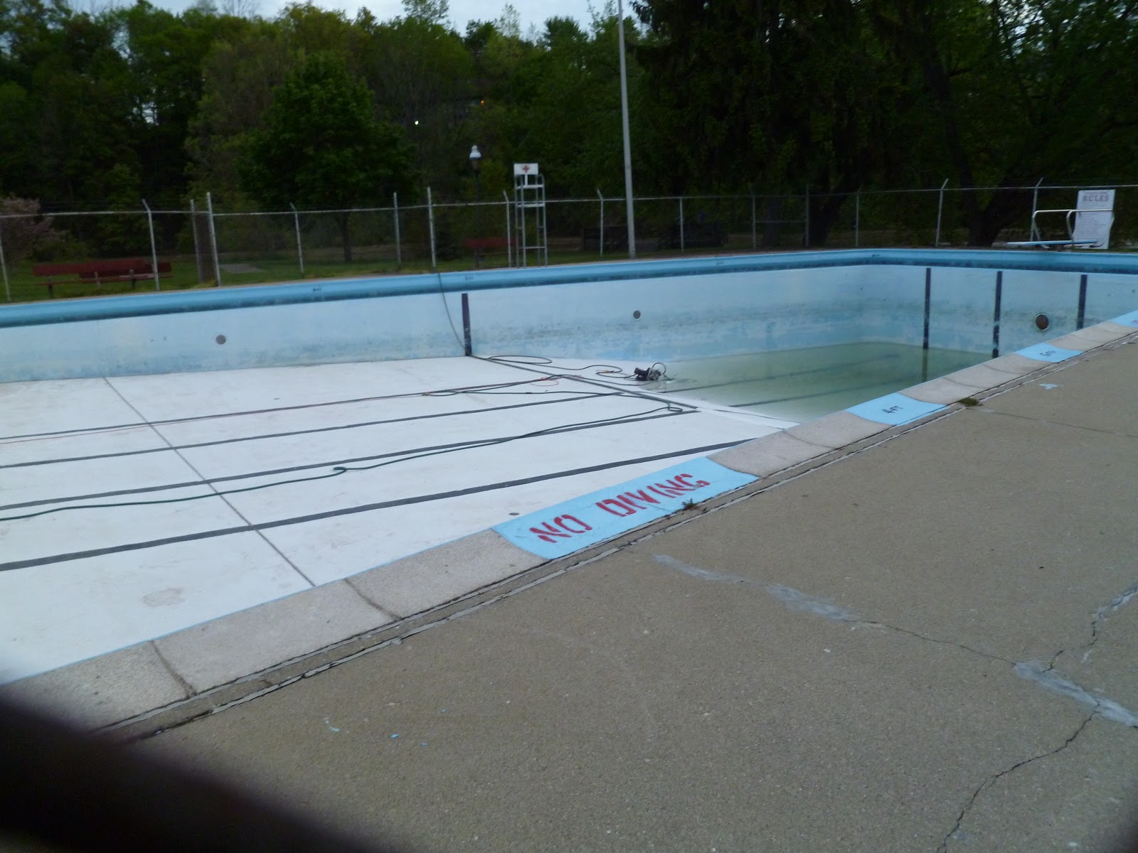 Eats Nothing with Eyeballs