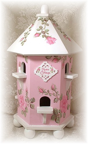 Buttons, Beads and Bling: 3/5 Bird House! :O