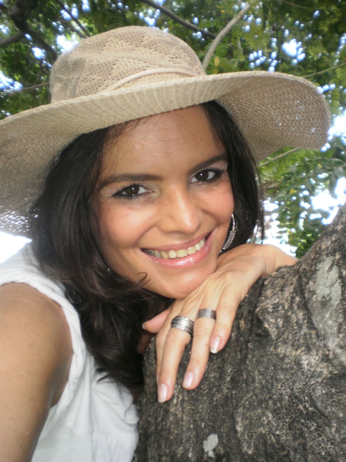 OPINIÃO TRIUNFO: O CHARME DE ANDRÉA PAIVA