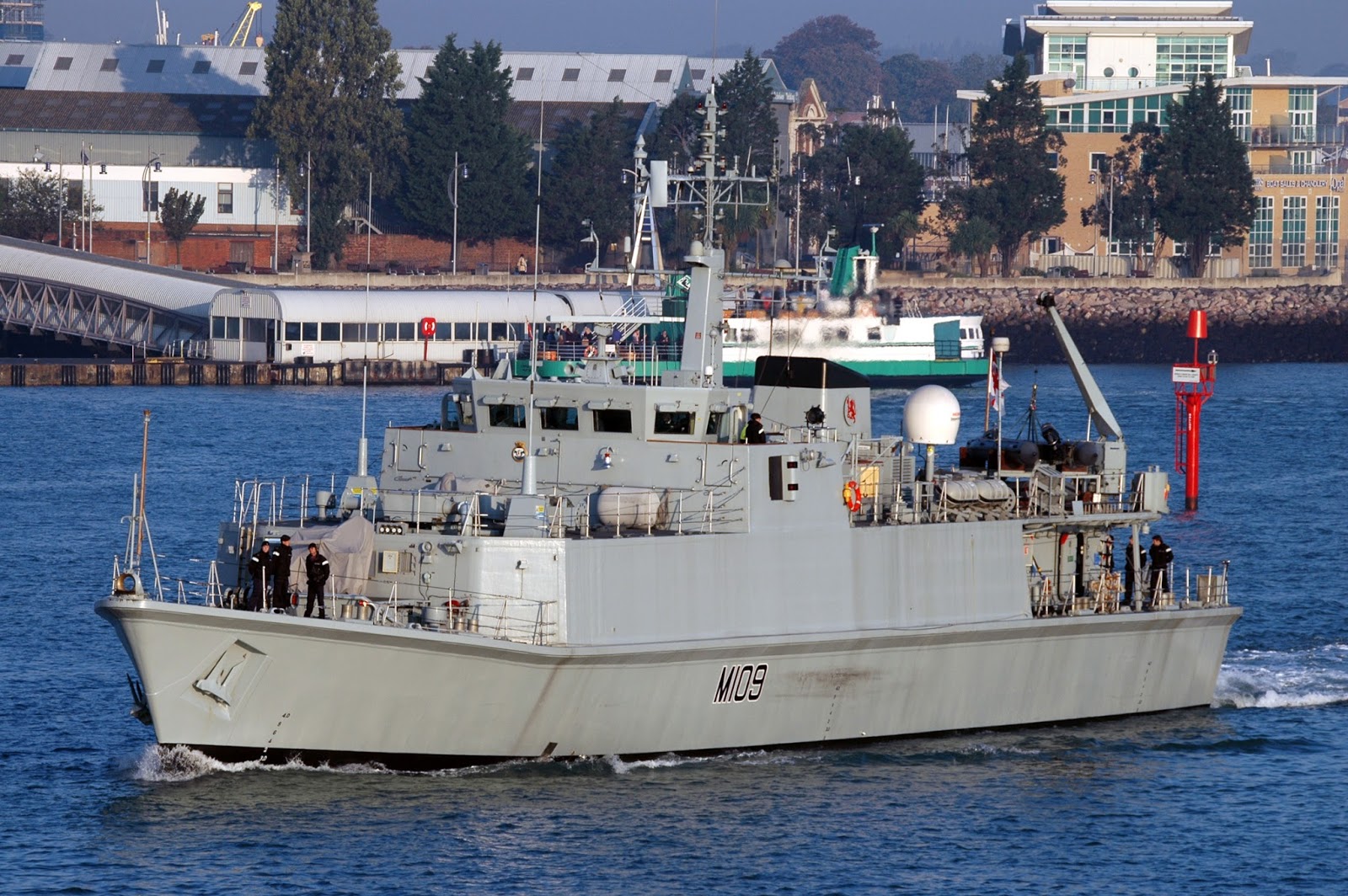 BRIAN'S SHIPPING PHOTOS: BRITISH WARSHIPS ONE