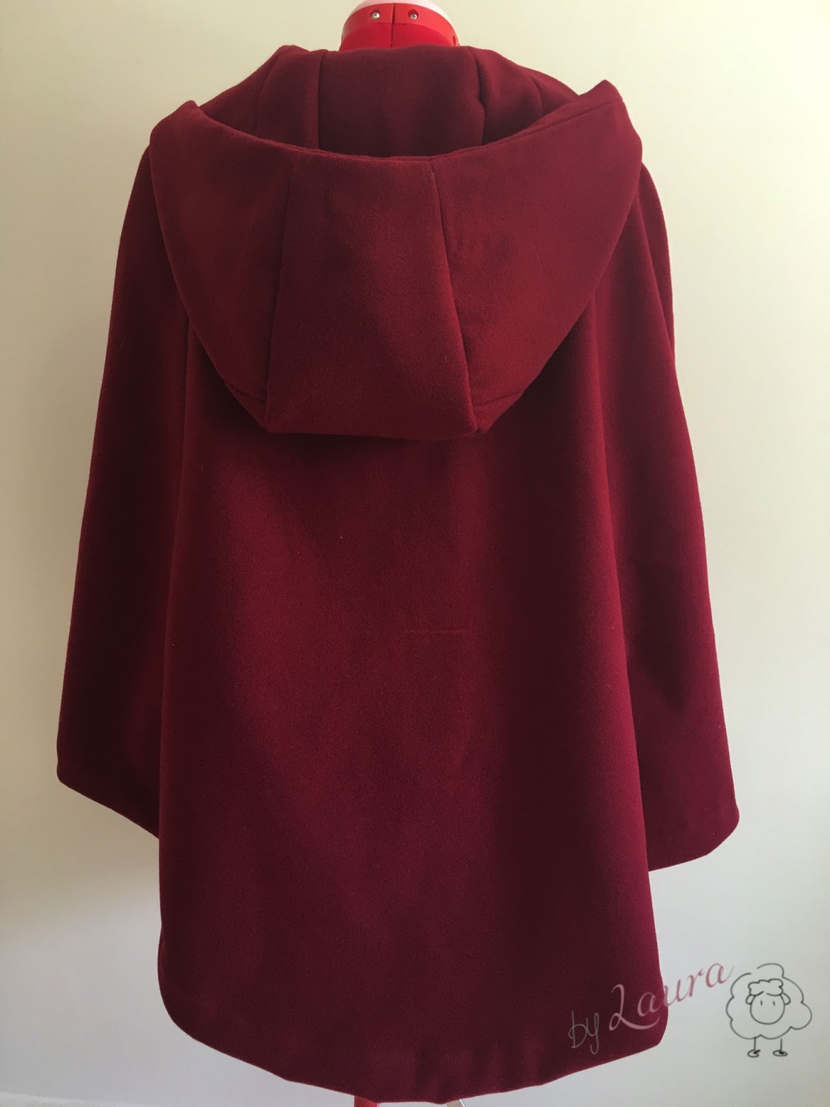 La cestita de la abuela: Mis trabajos: capa burdeos