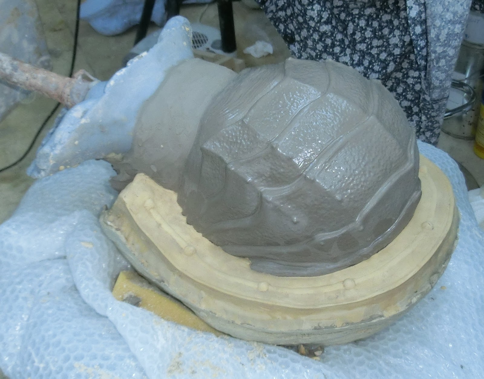 Aris Kolokontes art.: Latex wearable mask ( Insectoid )