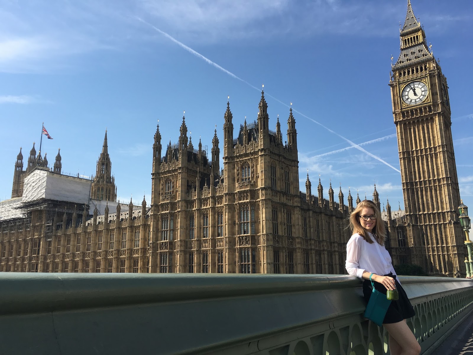 Preppy in London | Carina Vardie