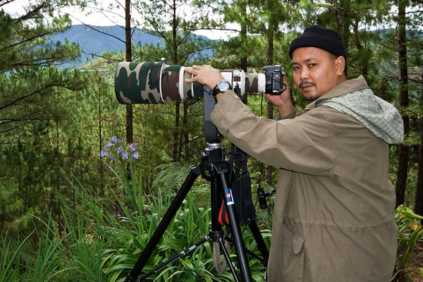 Romy Ocon's Wild Birds of the Philippines: About the Photographer and ...
