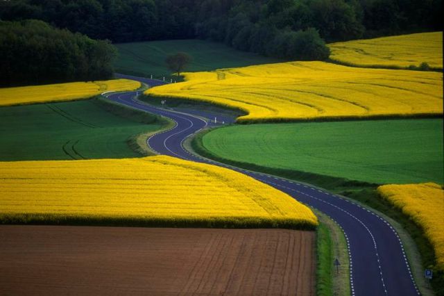Top 28 Beautiful And Amazing Road Wallpapers