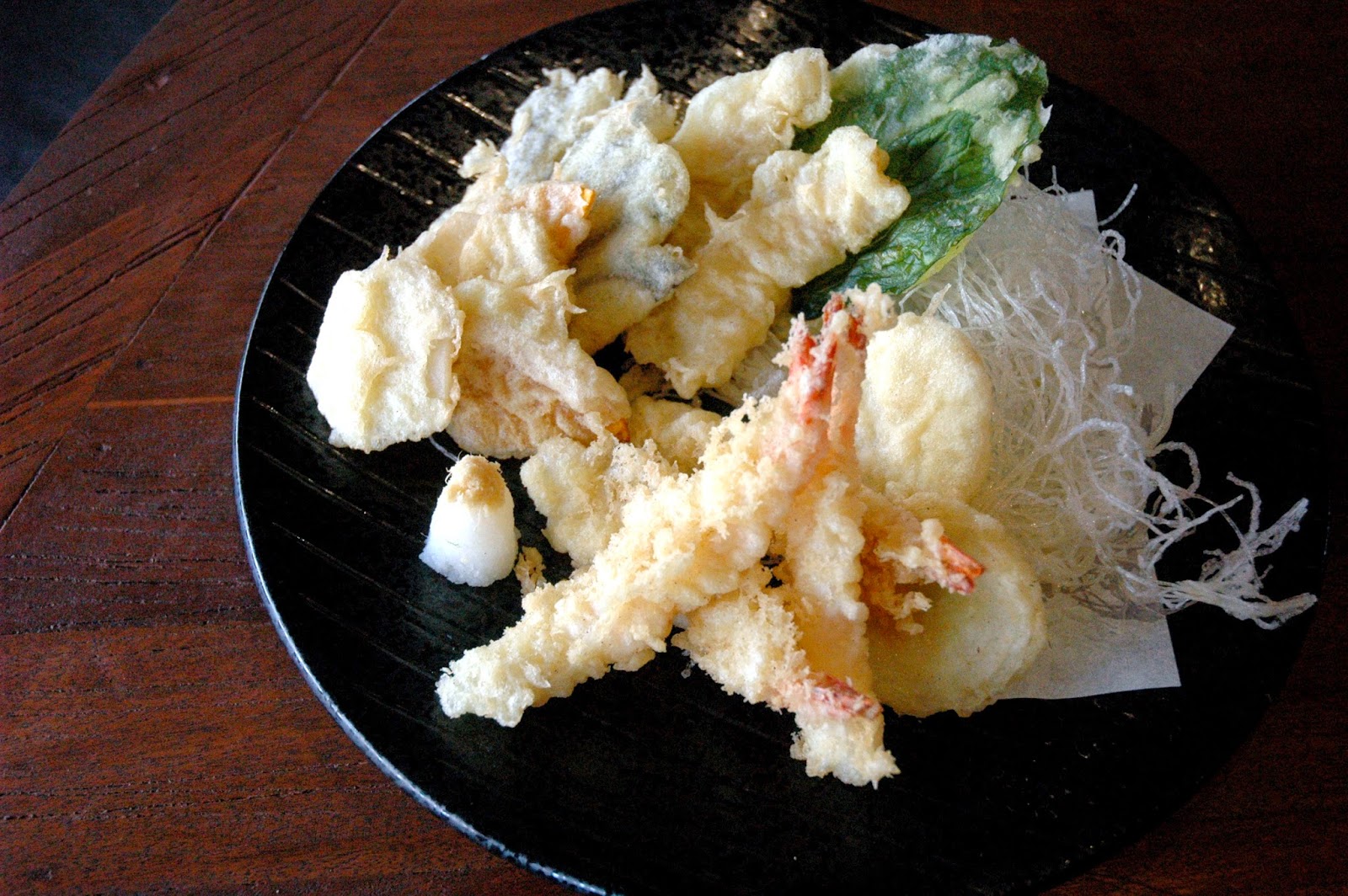 DUDE FOR FOOD: Buffet Attack Mode at Banzai!