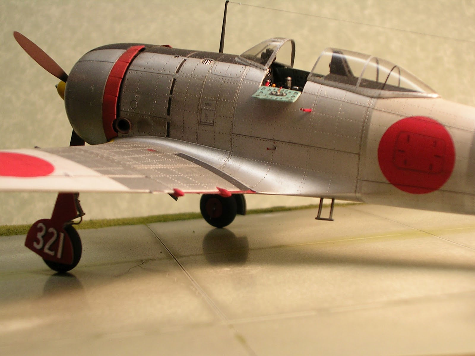 Aviation of Japan 日本の航空史: Mark Smith's Otaki Ki-44 and Anthrazitgrau