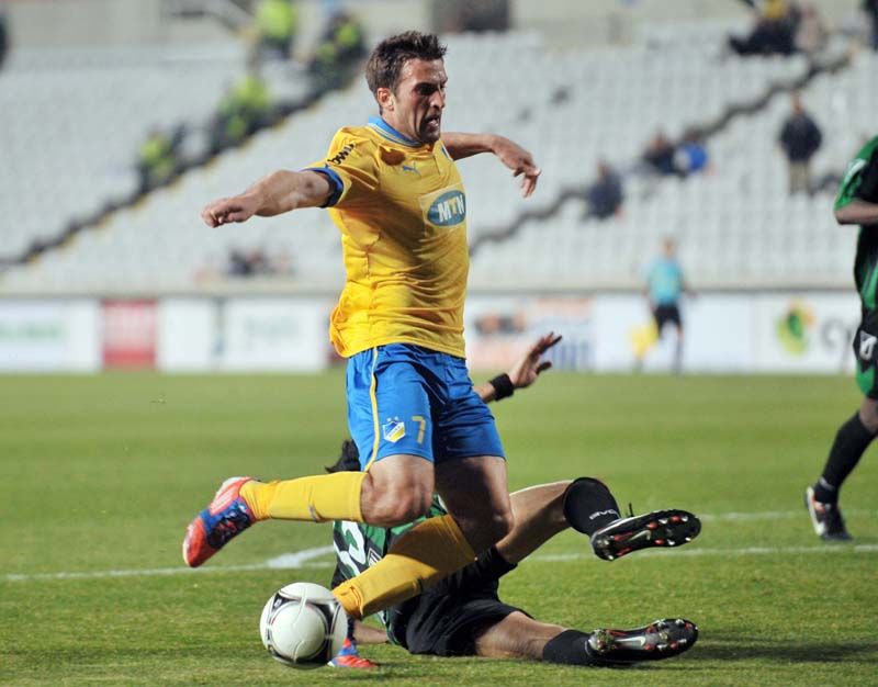 OLYMPIAKOS NICOSIA VS APOEL FC | Apoel 79 Orange