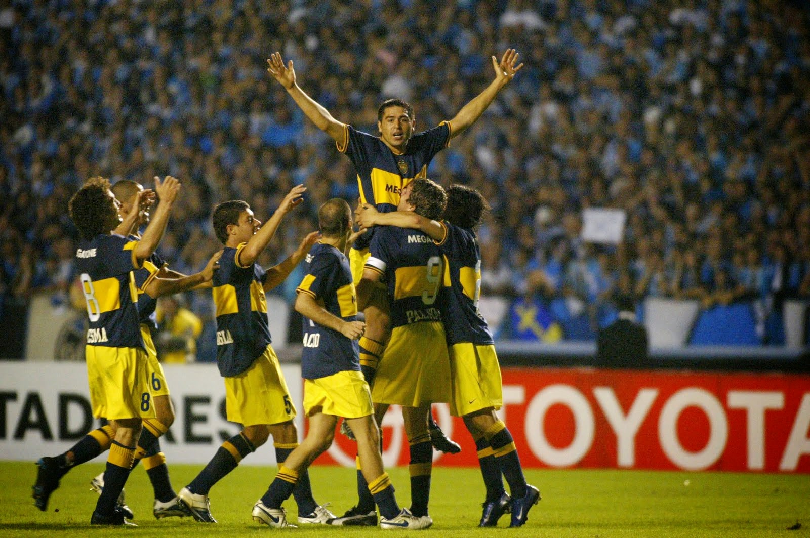 Uno o Dos Toques: Chau Román