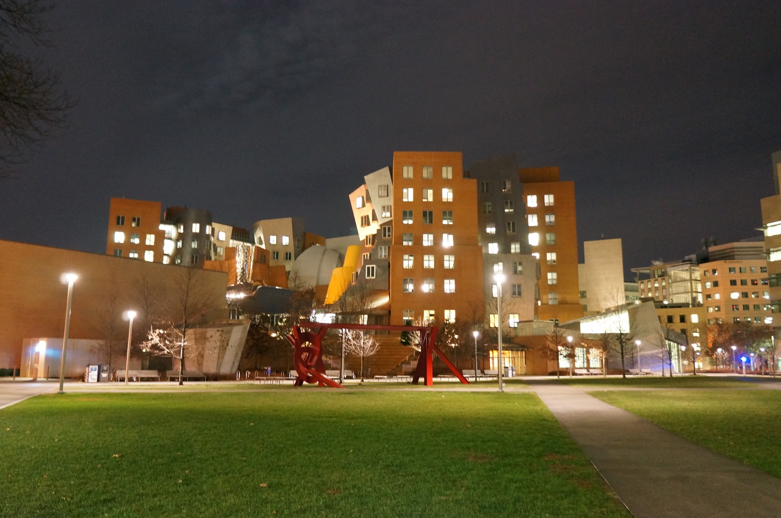 Brad'S Photo Blog: MIT's Stata Center at Night