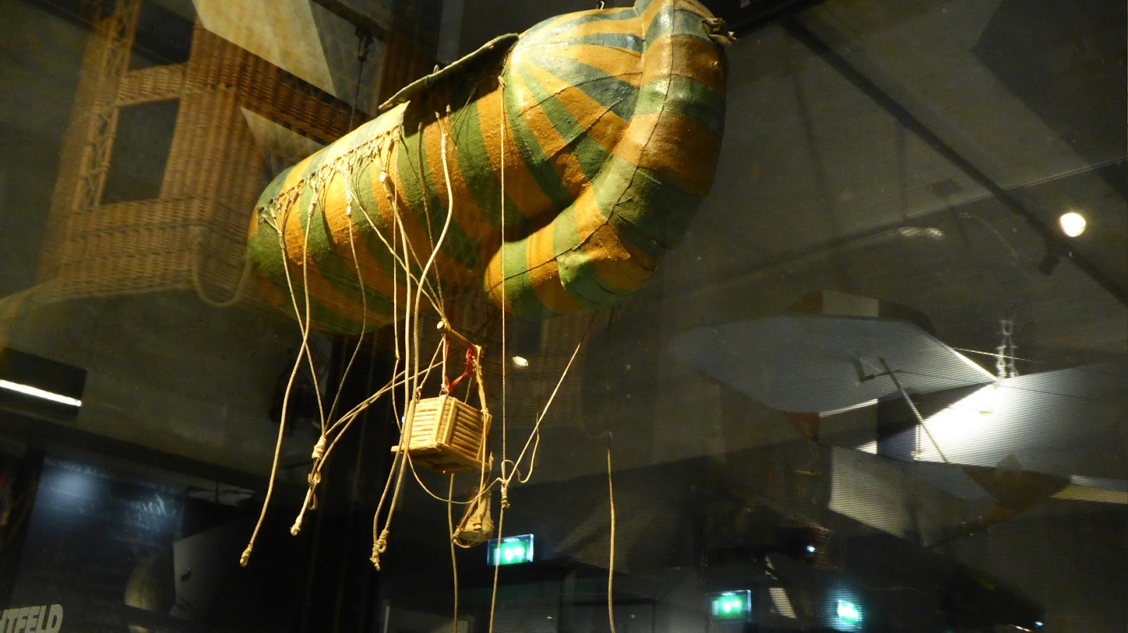 Toy soldiers and real battles: Model of WW1 French and German ...