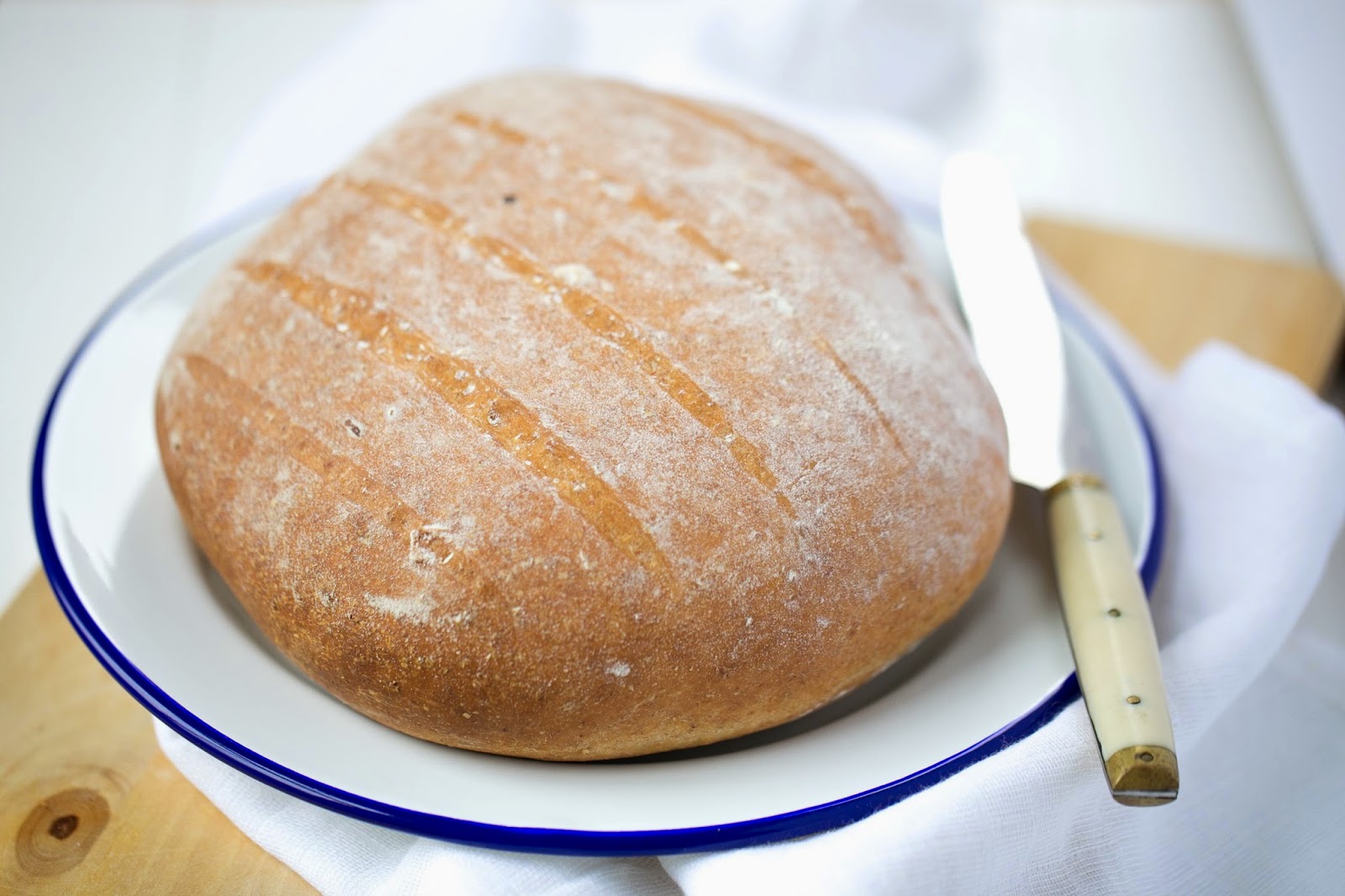 Pan integral de cerveza | Wholewheat beer bread - Tengo un horno y sé ...