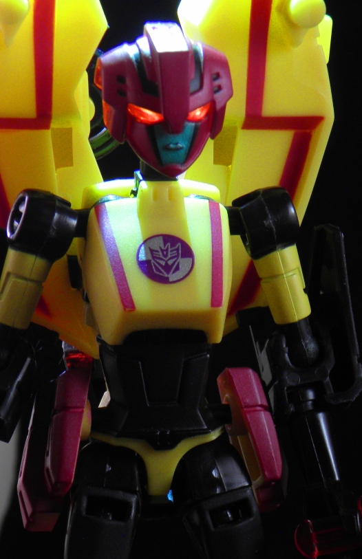 She's Fantastic: Transformers: Animated DRAG STRIP!