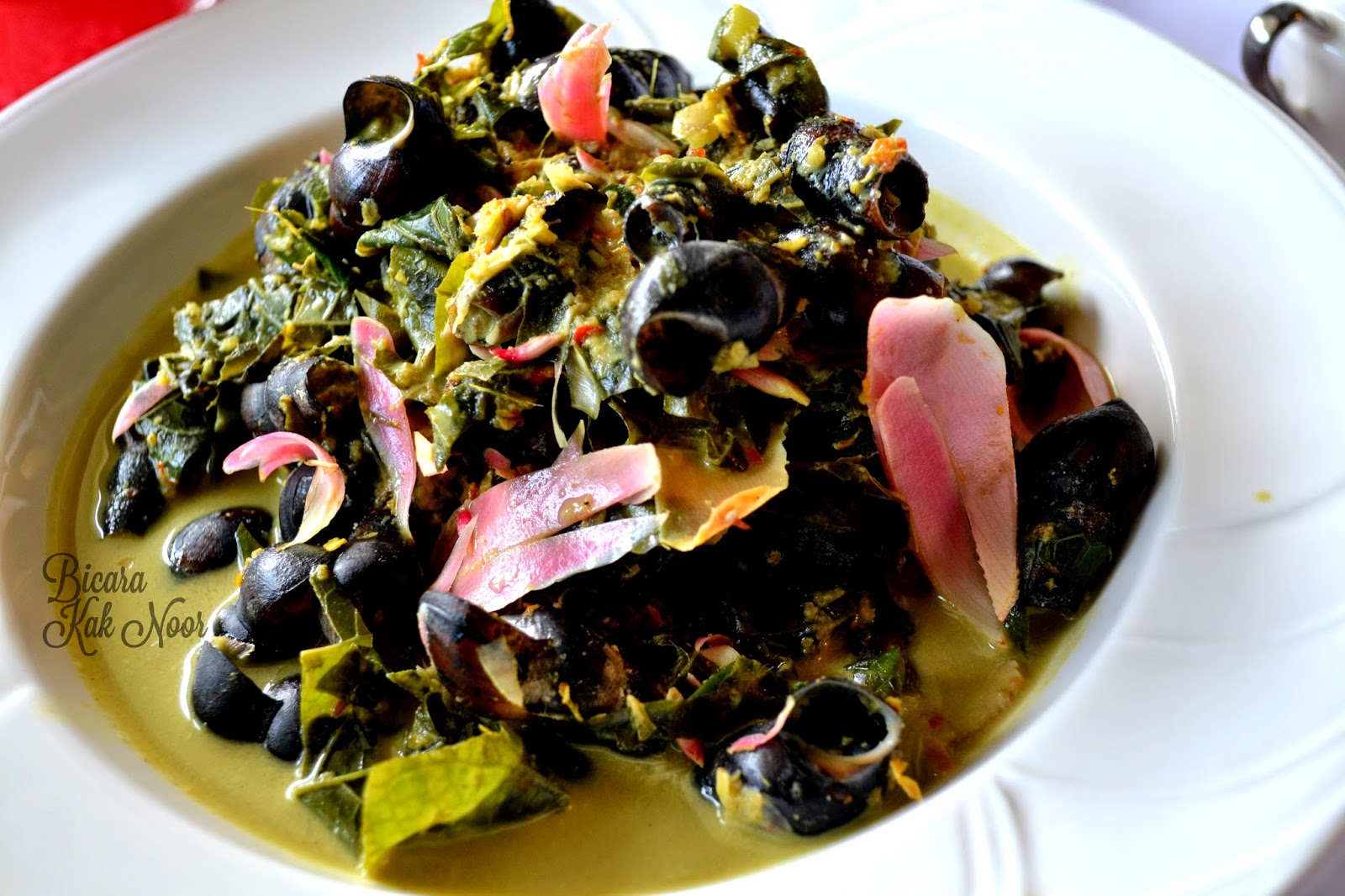 Siput Sedut Lemak Cilipadi Dengan Kadok Dan Kantan. - Dapur Kak Noor