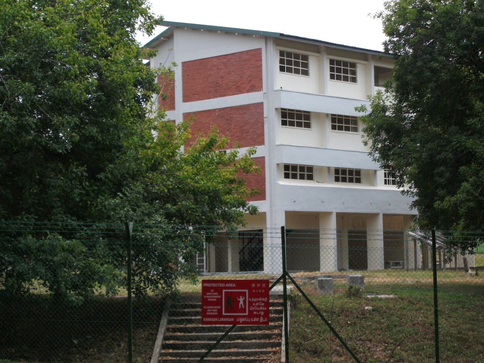 Neo Tiew - An Abandoned HDB Estate