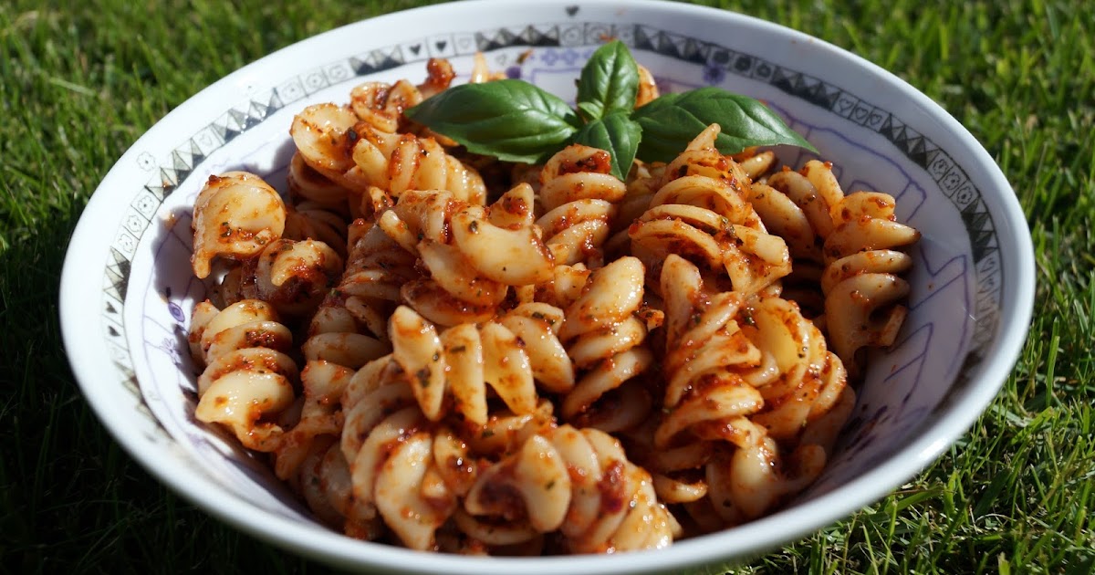 Låvises mad: Pasta i tomatdressing