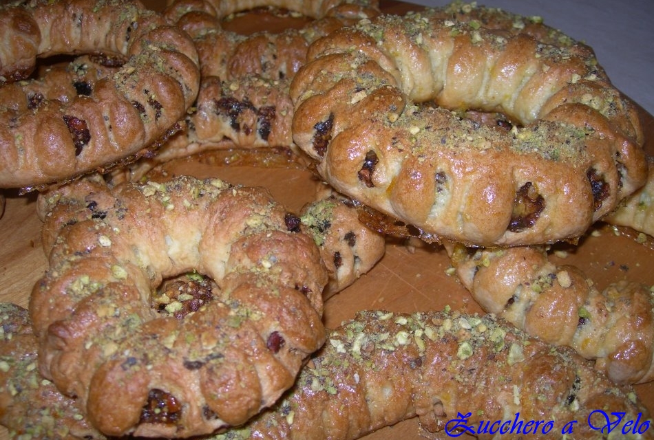 Dolce Siciliano di Natale Buccellati Cucciddati Cudduredda