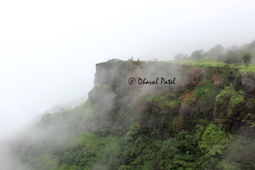 Dhaval's Travel Log: Madhe Ghat Waterfall