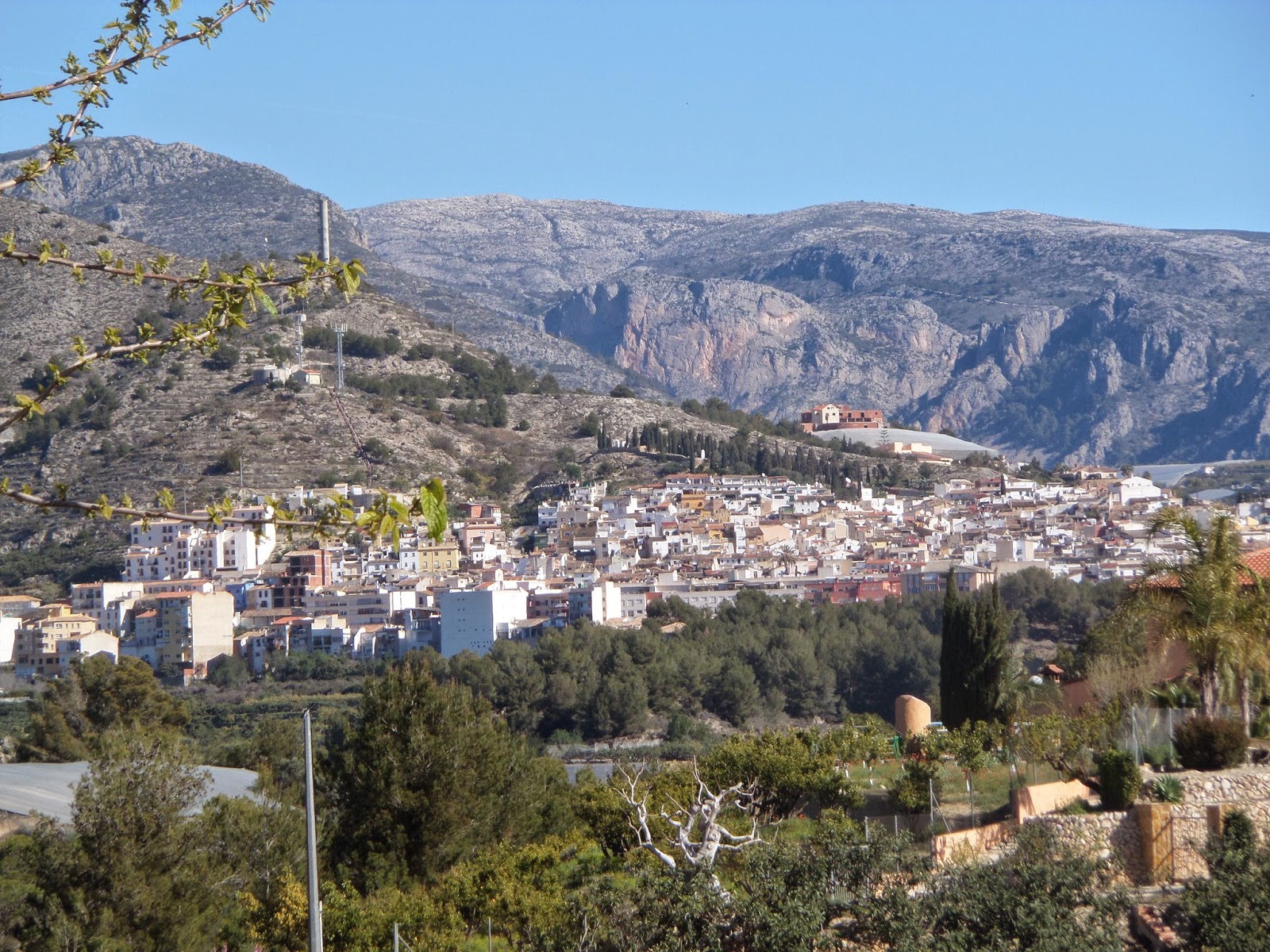 Els colors de la terra: Callosa d'en Sarrià. La Marina Baixa.