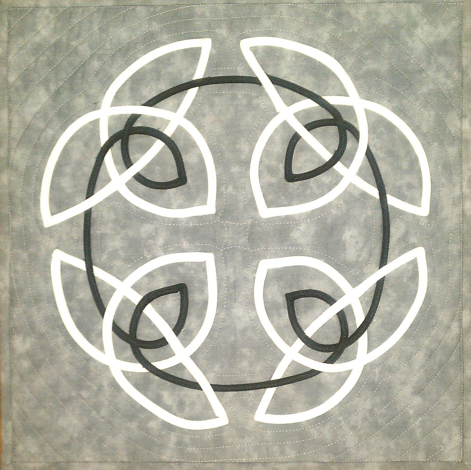 Mini-Quilt Project: #28 Celtic Knot