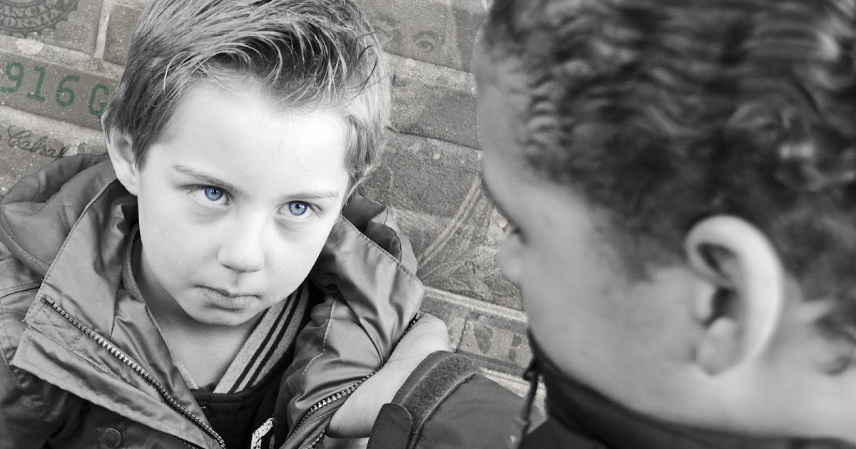 Family Finance Favs: Fight Financial Bullying With Cards And Alerts