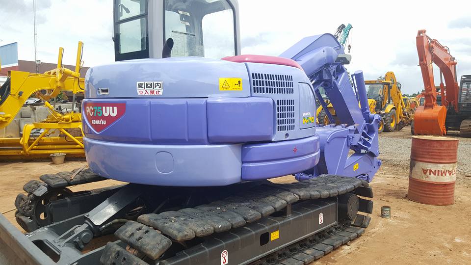 Mini Excavator Komatsu PC75 UU-3C