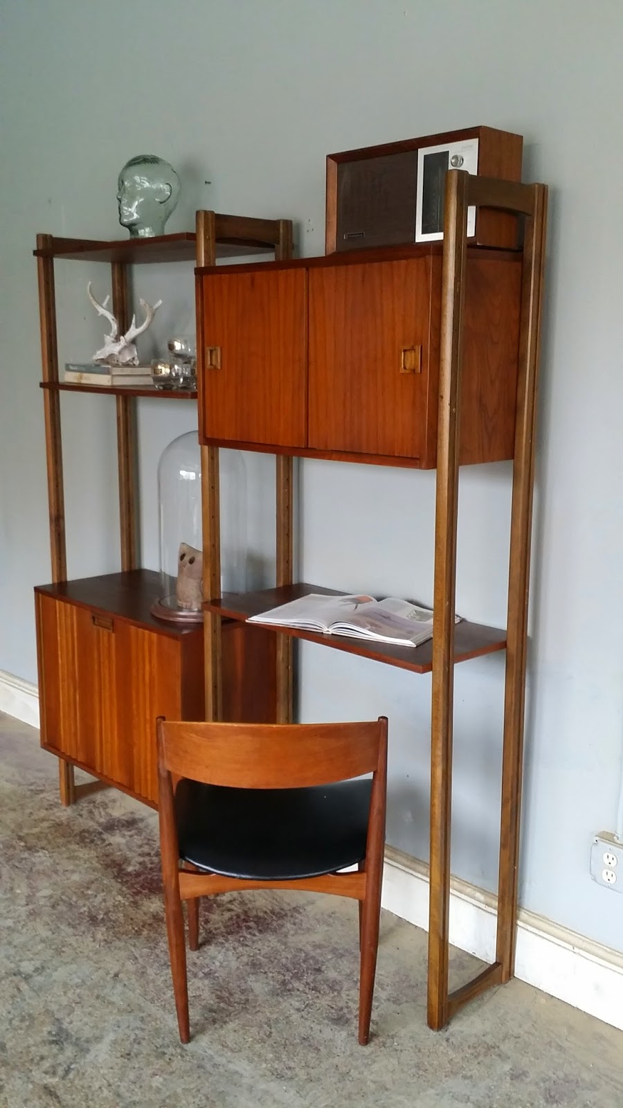 Vintage Ground: Stunning Mid Century Wall Unit / Shelving Unit