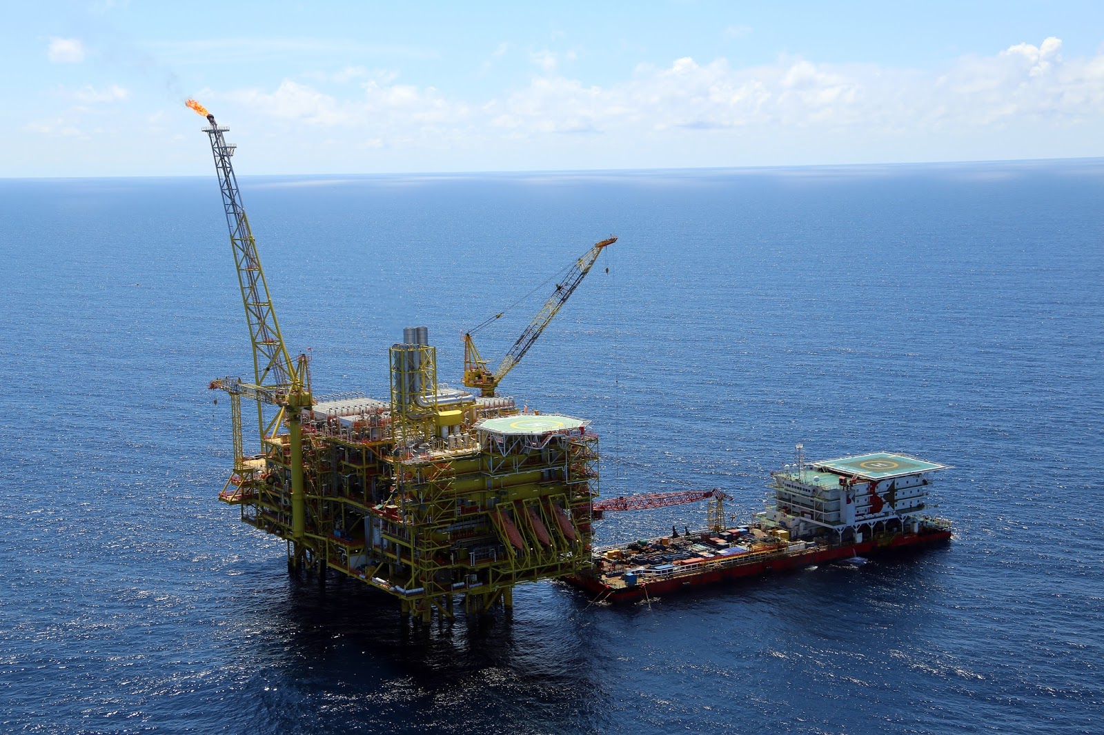 Zumaire Hasan (Aseng) Blog: Pengalaman Di Offshore - KBB Platform